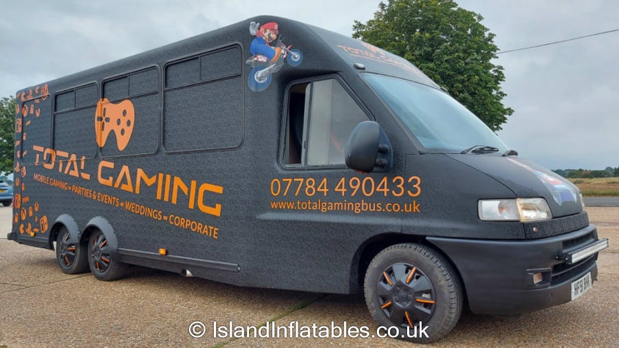 Essex Gaming bus for hire Colchester Essex